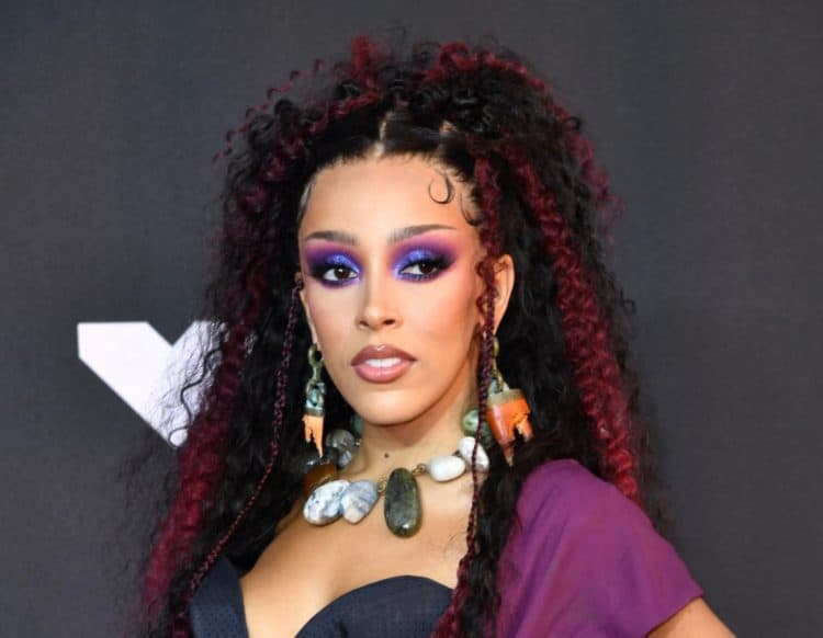 Doja Cat Becomes First Female Rapper To Earn This Historic Billboard ...