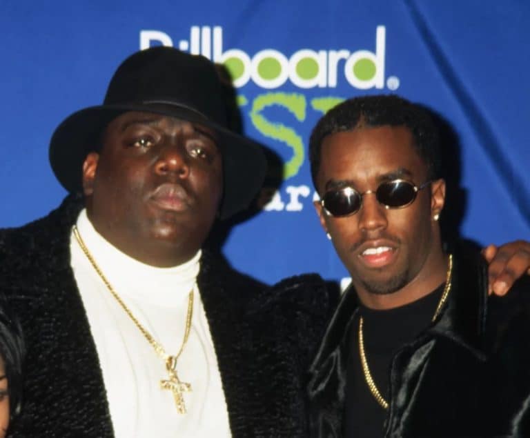 Diddy Calls Biggie Smalls "The Greatest Rapper Of All Time" On 25th ...