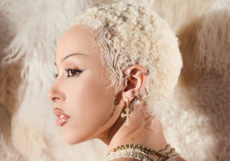 Stream: Doja Cat Returns With Scarlet 2 CLAUDE Deluxe Album